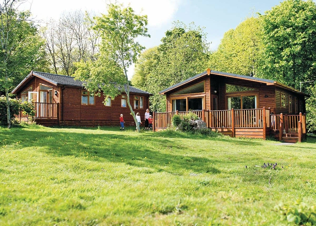 UK Lodges Near Carbis Bay - Coastal Retreats Unveiled